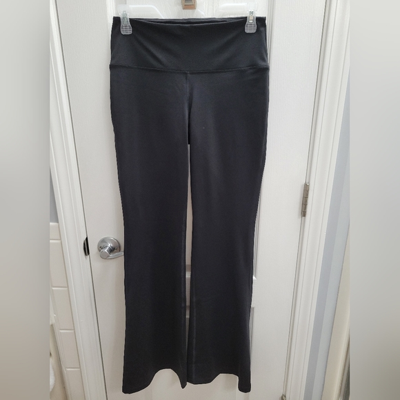 PINK Victoria's Secret | Pants & Jumpsuits | Victoria Secret Yoga Pants ...